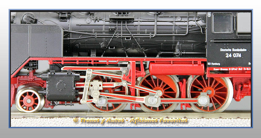 trenesyautos-aficionesfavoritas trenes 000 001 05 H0 locovapor 001 01 ...